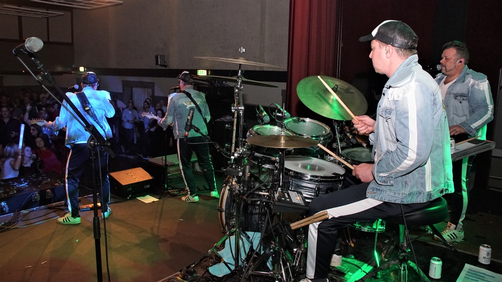 een nieuw zaai feestje 10 – TV-krant