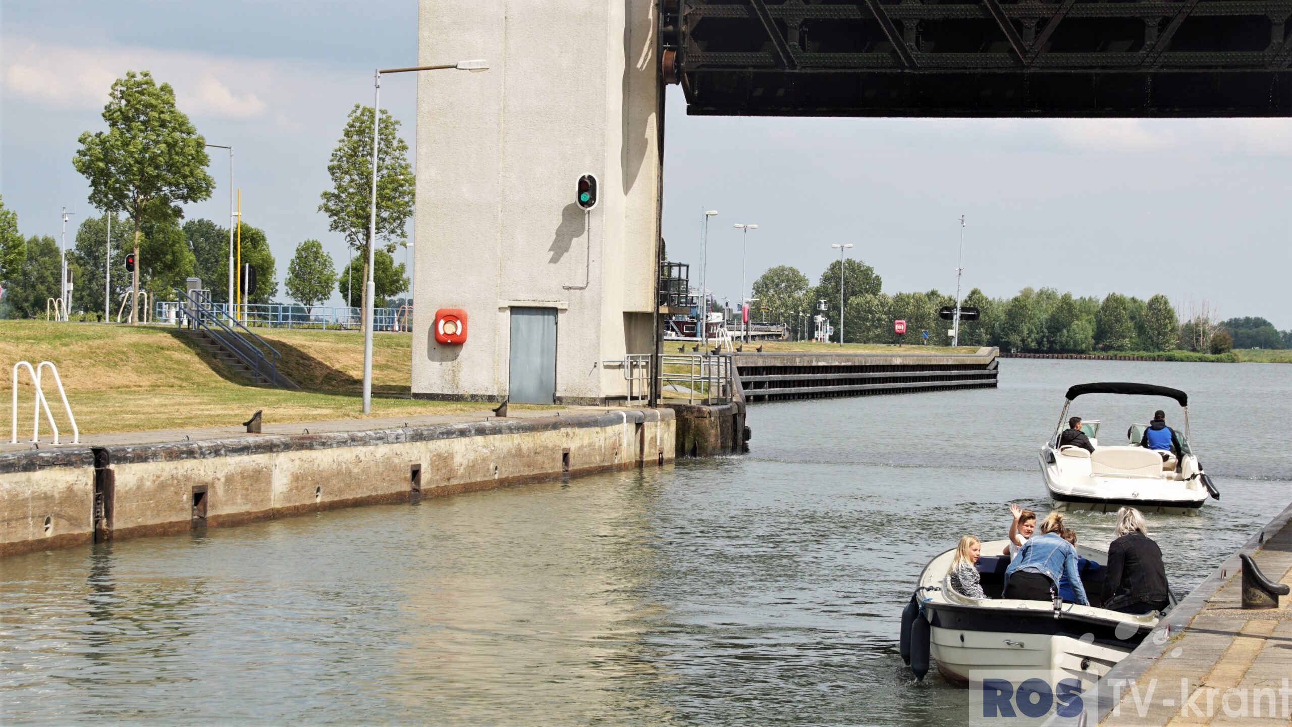 PRINSES MAXIMA SLUIZEN BIJ LITH – TV-krant