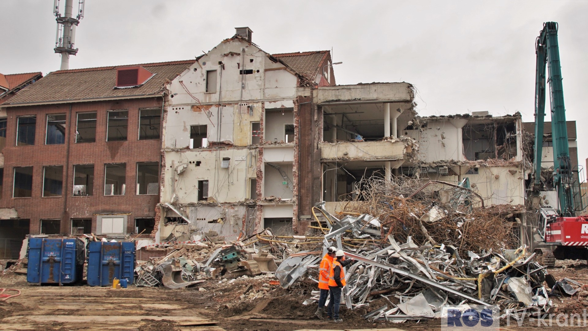 Sloop KPN gebouw (09) – TV-krant