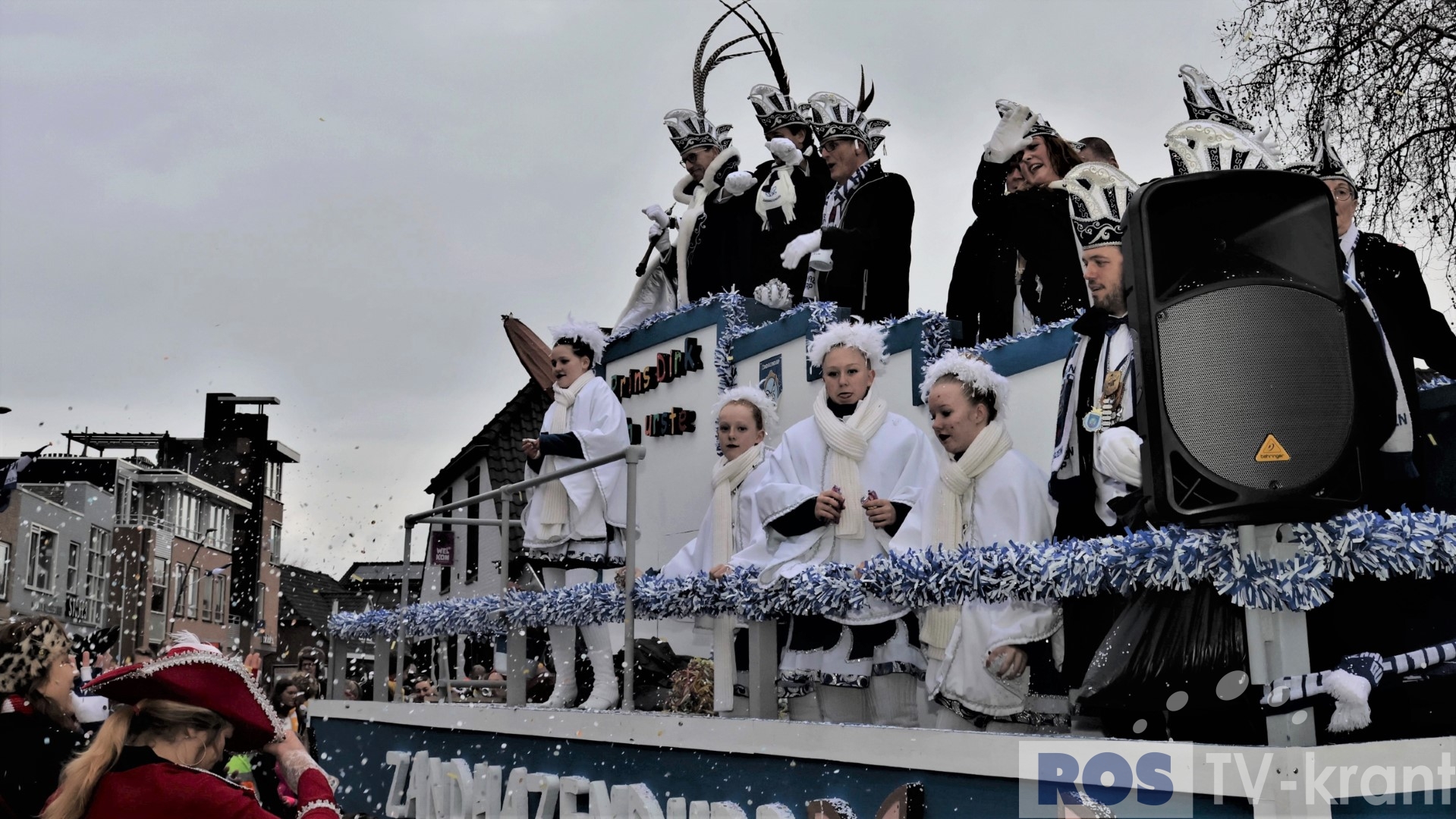 Grote-Optocht-23.JPG – TV-krant