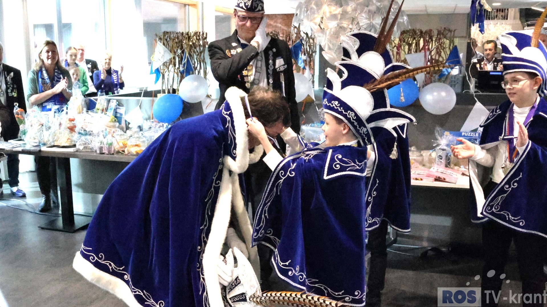 Dur-mekaar-vur-mekaar-op-de-Annenborch-12.JPG – TV-krant