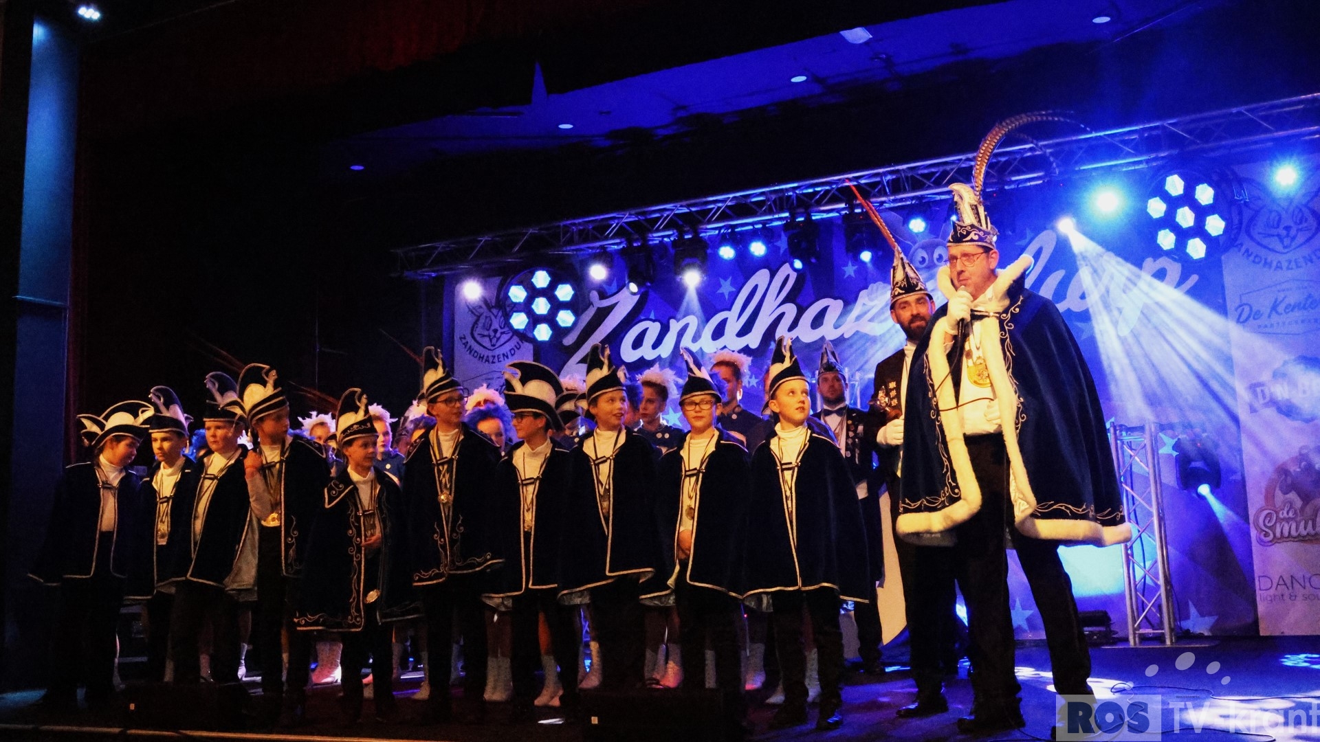 Kansplus-Carnavalsfeest-03.JPG – TV-krant