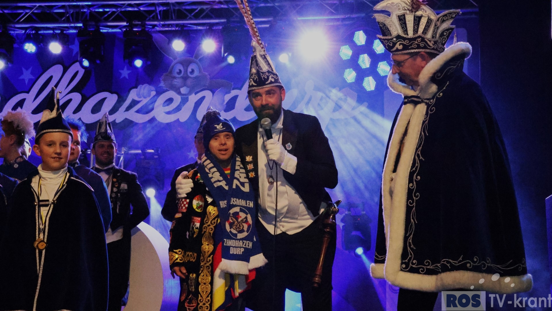 Kansplus-Carnavalsfeest-04.JPG – TV-krant